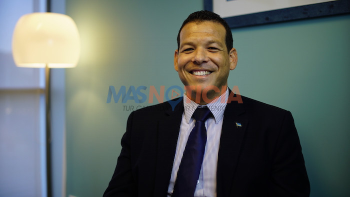 Minister Rocco Tjon: Resumen di e prome dianan di trabou - Masnoticia.com Minister Rocco Tjon: Resumen di e prome dianan di trabou - Masnoticia.com